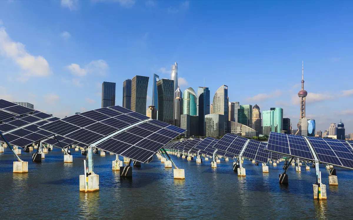 China’s solar boom turns into a crisis of its own making | Caliber.Az