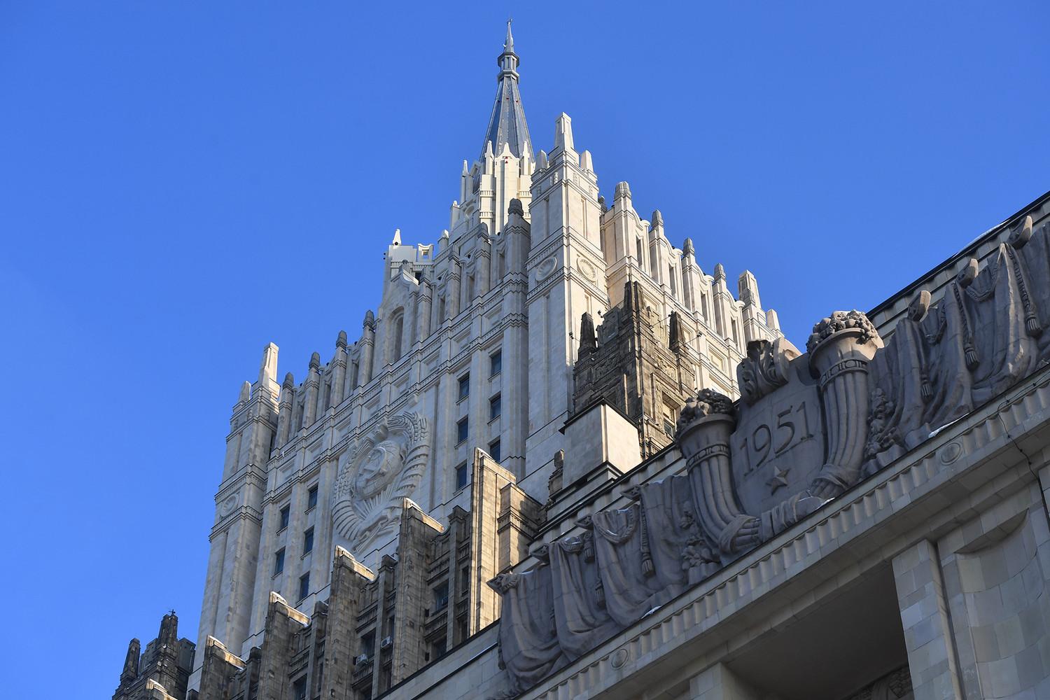 Russia aims to activate visa-free regime witheleven countries | Caliber.Az